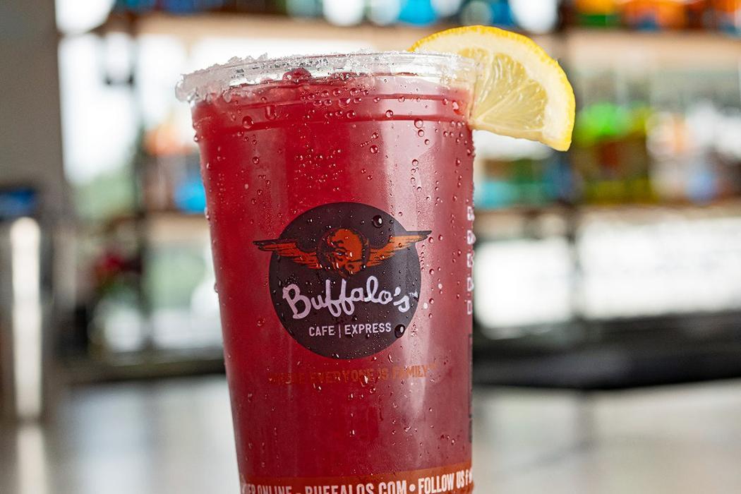 Buffalo's Cafe: wings, burgers, sandwiches, bar in Hiram, GA