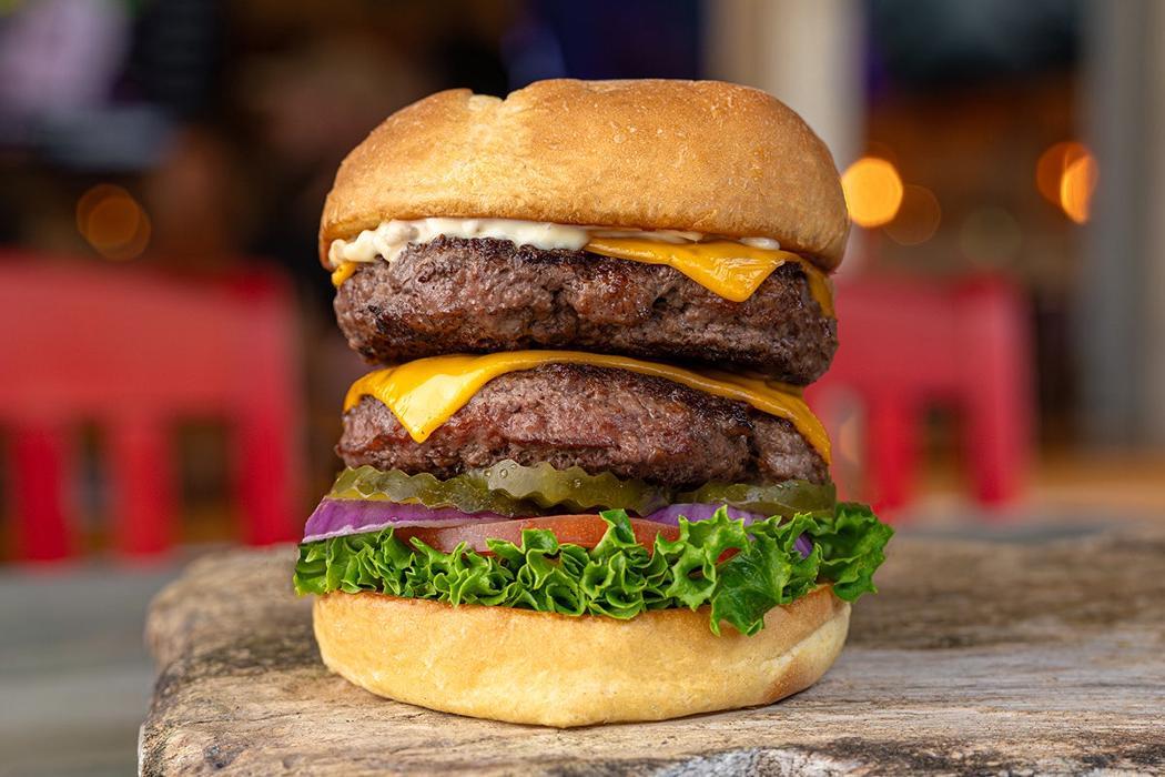 Hurricane Grill & Wings-Winter Haven: wings, burgers, sandwiches, bar ...